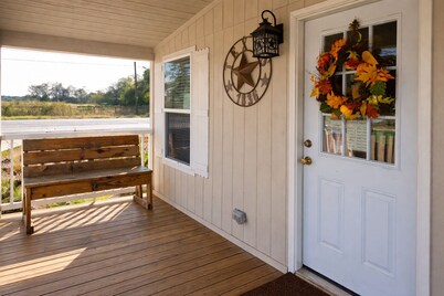 Shale Lodge Pleasanton