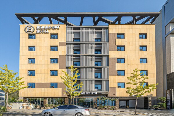Brown-dot Hotel Daegu Hyukshin Doshi - Gyeongsan-si
