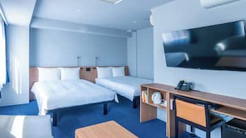 Quarto Twin Familiar, não fumadores | Secretária, secretária adequada para computadores portáteis