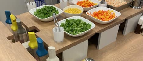 Pequeno-almoço tipo buffet diário incluído