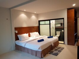 Quarto casal luxo de uso individual, 1 quarto, acessível, no jardim | Cofres nos quartos, camas extras/dobráveis (sobretaxa), Wi-Fi