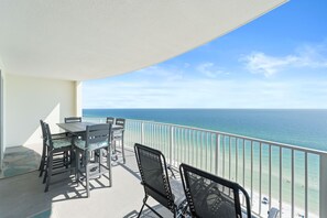 Condo, 2 quartos, vista para o oceano (1904) | Sacada