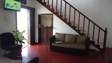 Entrada (vista interior)
