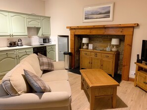 Roupa de alta qualidade, com decoração personalizada 