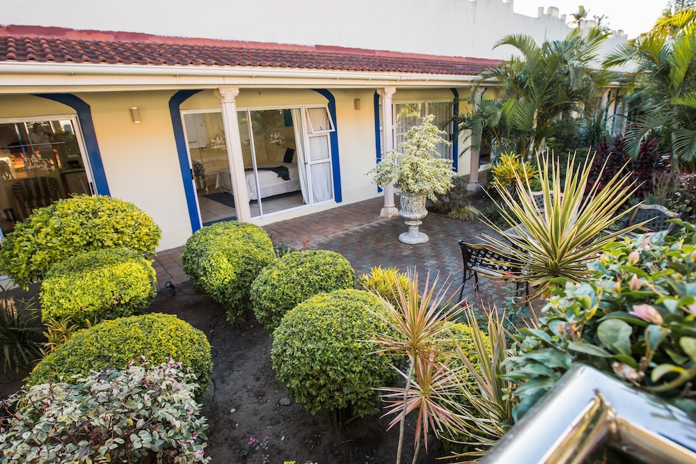 Santorini Guesthouse - East London, South Africa