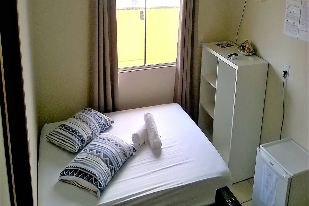 Quarto Duplo Familiar para 1 Pessoa, 1 cama de casal | Minibar, ferro/tábua de engomar, Wi-fi grátis, roupa de cama fornecida