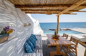 Villa, 2 quartos, piscina privativa, vista para o mar | Terraço/pátio interior