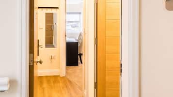 Apartamento Standard, casa de banho anexa, Vista para a cidade | 1 quarto