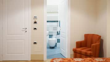 Quarto Duplo | Roupa de alta qualidade, edredões de penas, camas de colchão pillowtop