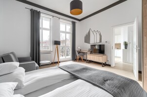 Suite-Estúdio, varanda | 1 quarto, roupa hipoalergénica, secretária 