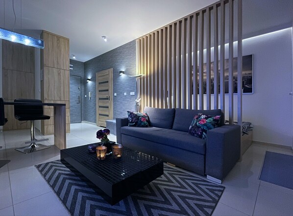 Suíte estúdio conforto, 1 cama de casal e sofá-cama, para não fumantes | 1 quarto, individualmente decorados, individualmente mobiliados