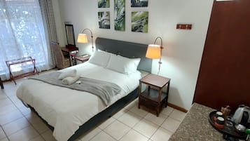 Quarto Familiar, 2 quartos | 1 quarto, camas de colchão Select Comfort, cofre no quarto, secretária