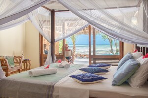 Quarto Duplo Superior, 1 cama king-size, vista para o oceano | Vista para a praia ou o mar