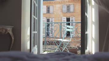 Suite (Place Royale) | Vista para a rua