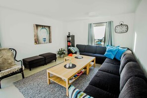 Apartamento, 5 quartos (Light House Apartment) | Sala