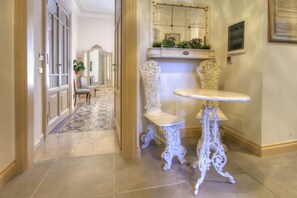 Quarto Duplo Superior (Elisabetta) | Sala de estar | TV de ecrã plano 