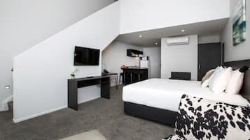 Quarto casal ou duplo, 2 quartos, no mezanino | Roupas de cama premium, individualmente decorados