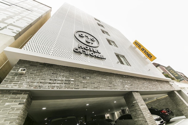 Hotel Good Choice Chungjangro - Gwangju
