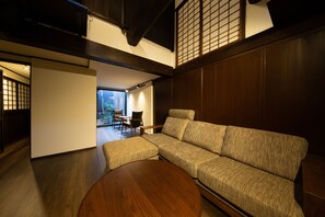Casa Básica (c/i  57-2, Uramachi, Takayama, Gifu) | Sala de estar | TV de ecrã plano, piso aquecido 