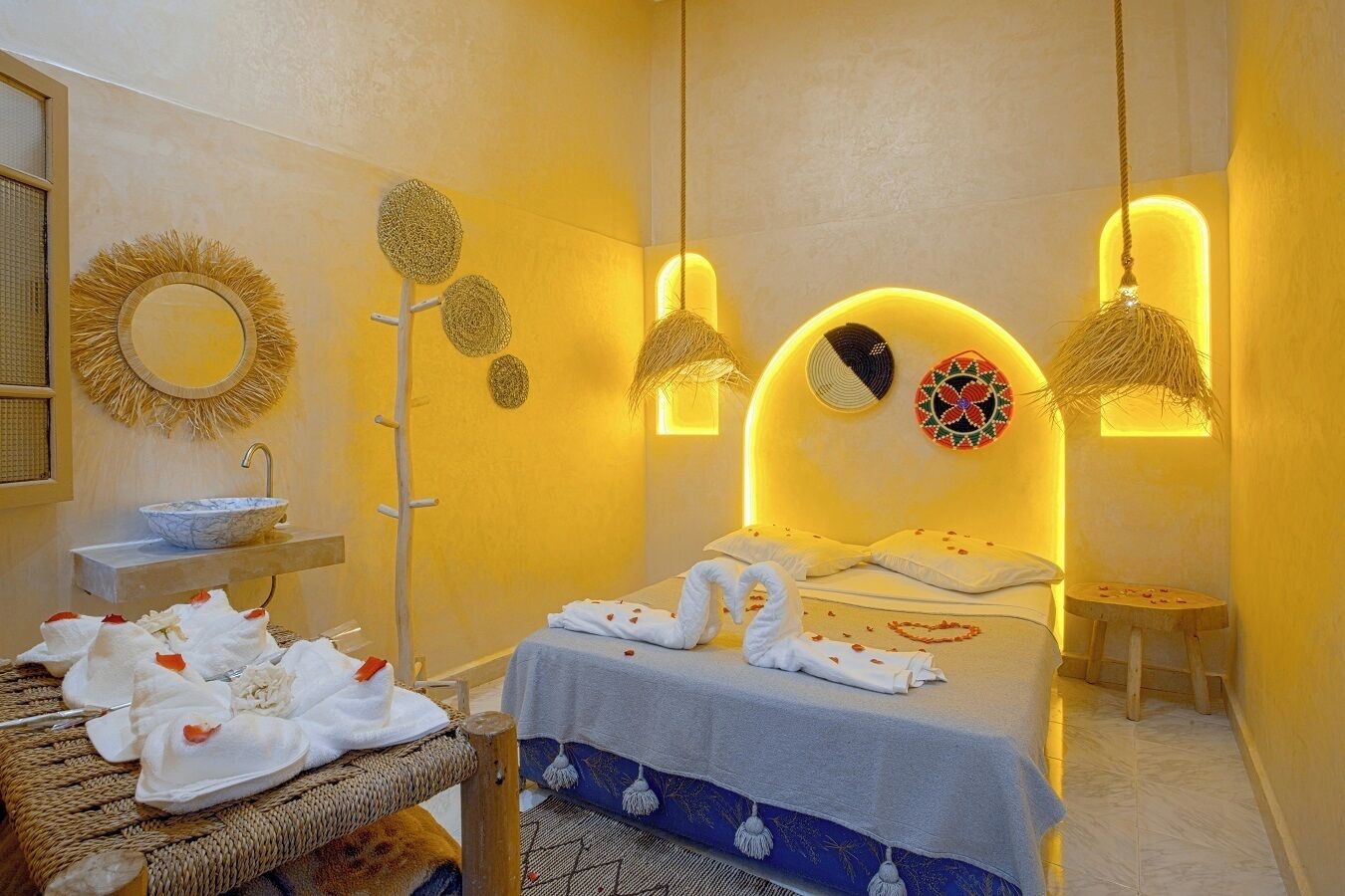 Quarto Duplo Económico, casa de banho partilhada | Ferro/tábua de engomar, Wi-fi grátis, roupa de cama fornecida 