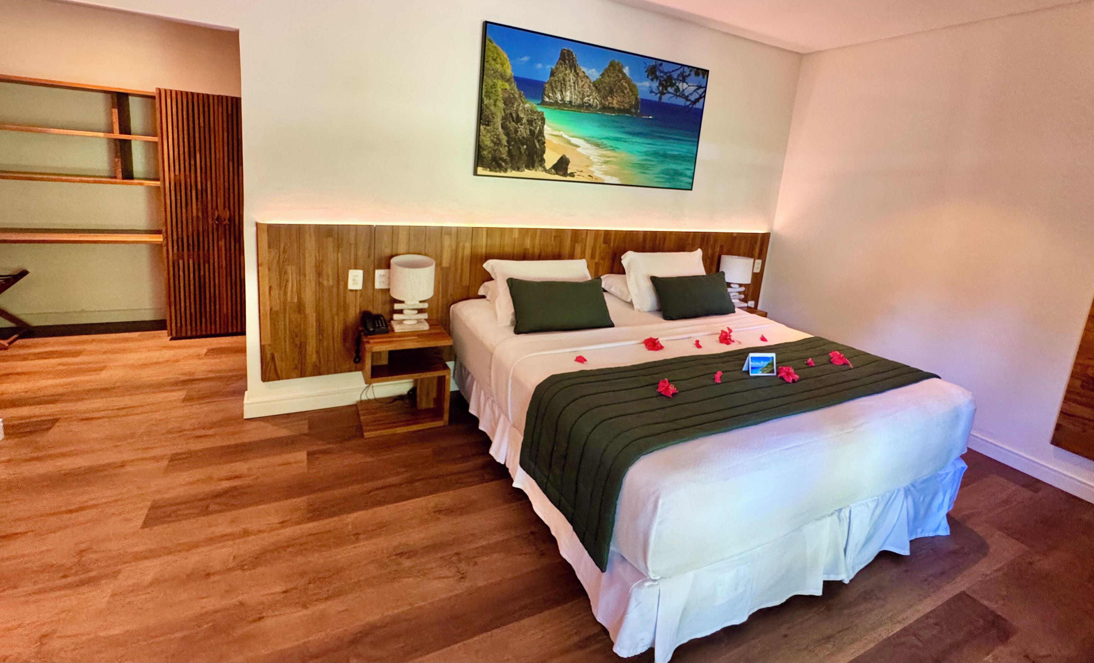 Suite Master | Roupas de cama premium, frigobar, cofres nos quartos, escrivaninha