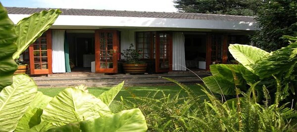 Cosy Den B&b Luxury Guest House Style - Edenvale
