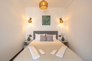 Quadruple Family Suite | Roupas de cama premium, frigobar, cofres nos quartos, cortinas blackout