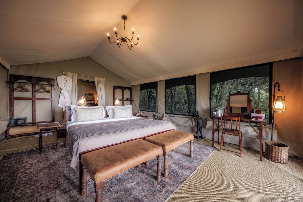 Tenda de Luxo | Cofre no quarto, berços/camas para crianças grátis 