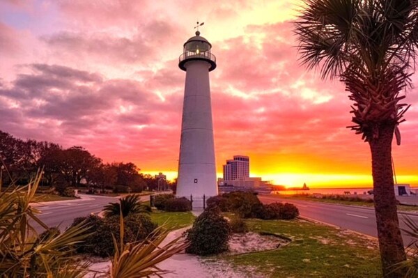 Royal Holiday Beach Resort - Gulfport, MS