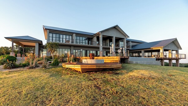 Intle Game Lodge - Western Cape