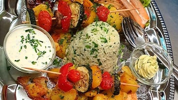 Comida e bebidas