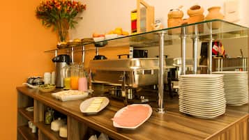 Café da manhã continental grátis todos os dias