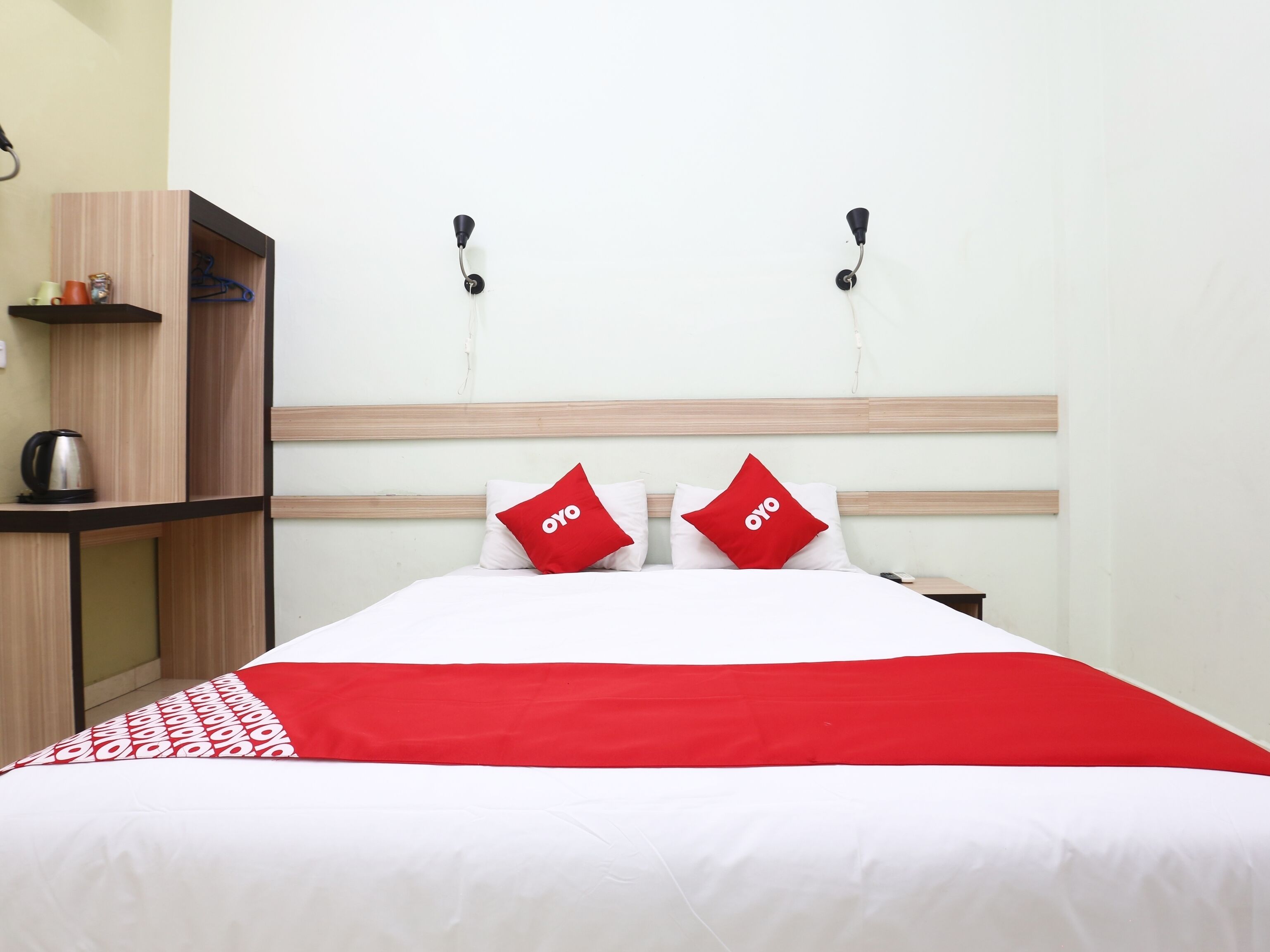 Quarto Duplo Deluxe | Secretária adequada para computadores portáteis, Wi-fi grátis 