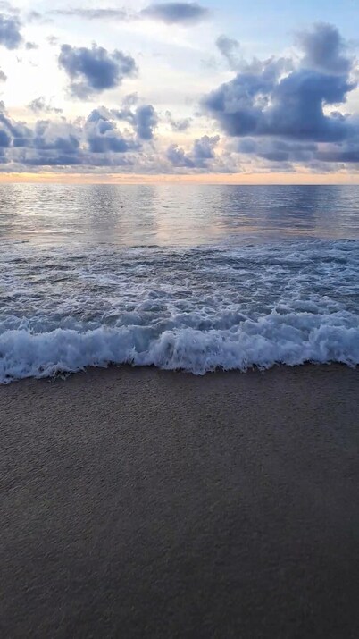 Las Cuevas Beach Lodge