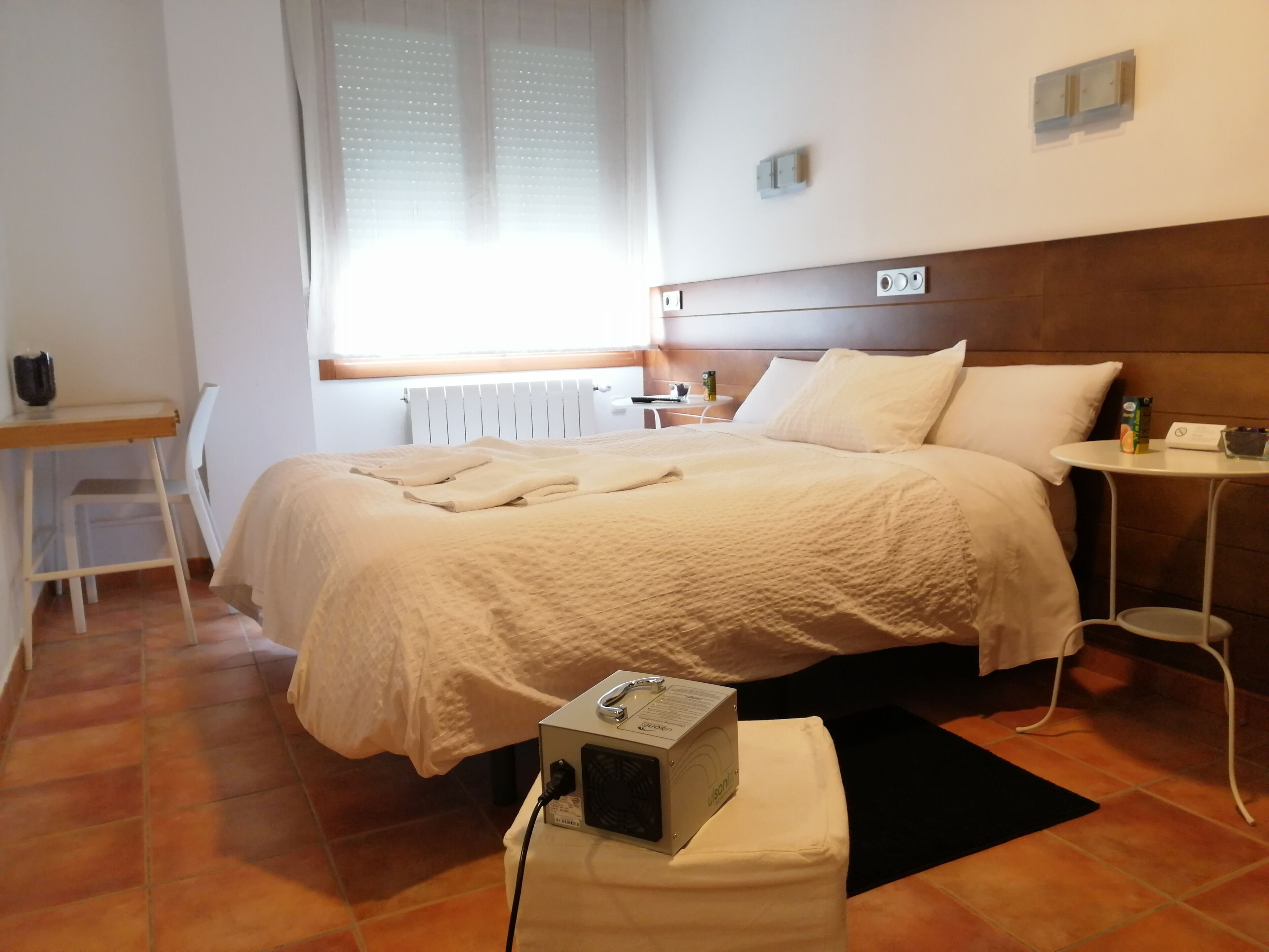 Secretária, quartos insonorizados, Wi-fi grátis 