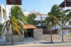 Fachada da propriedade