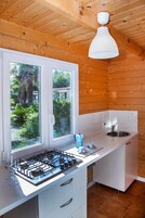 Estúdio Standard, várias camas (2 Pax) | Cozinha privada | Um frigorífico/congelador grande, uma placa de cozinha 