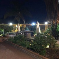 Área para churrascos e piqueniques