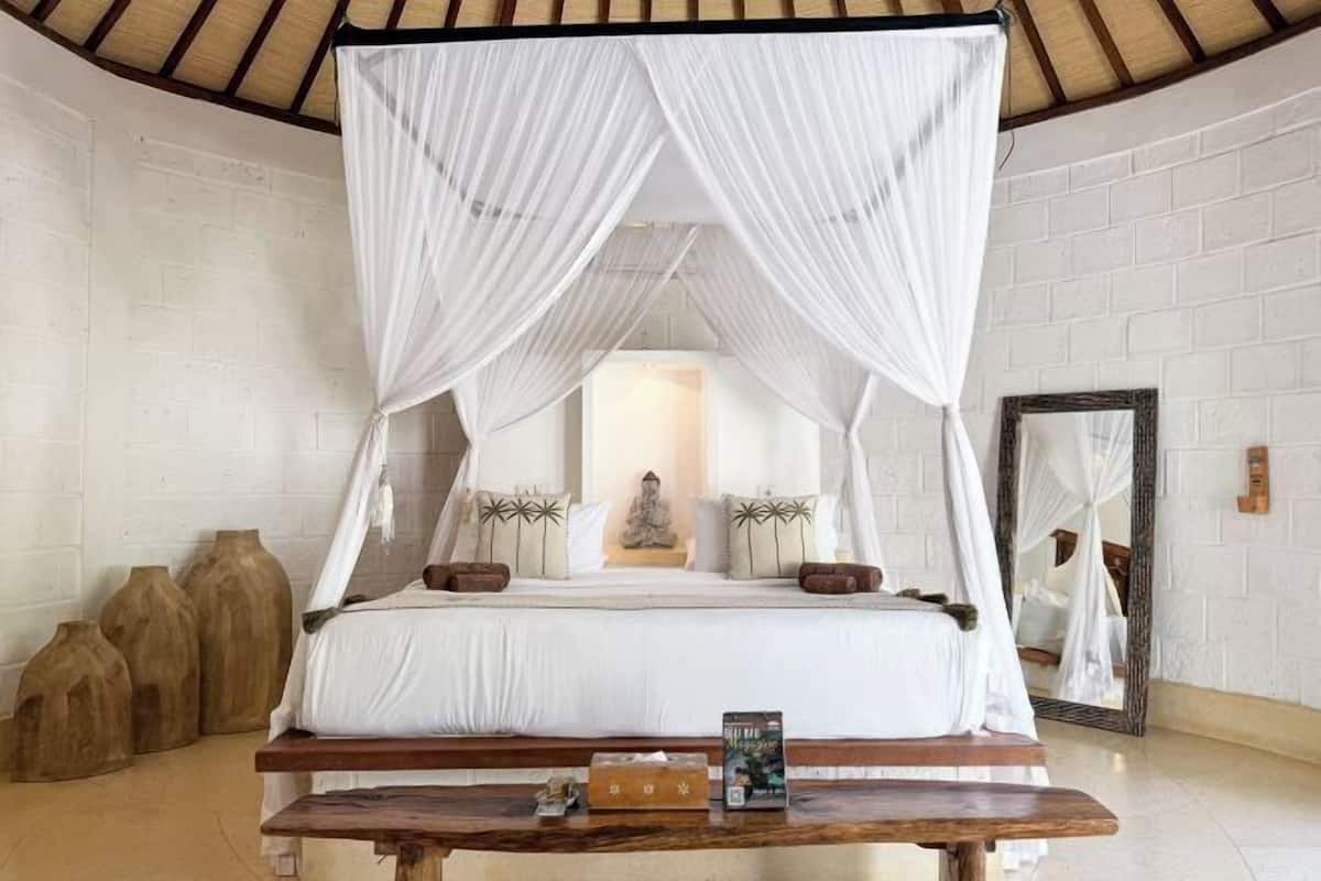 Frigobar, cofres nos quartos, individualmente decorados