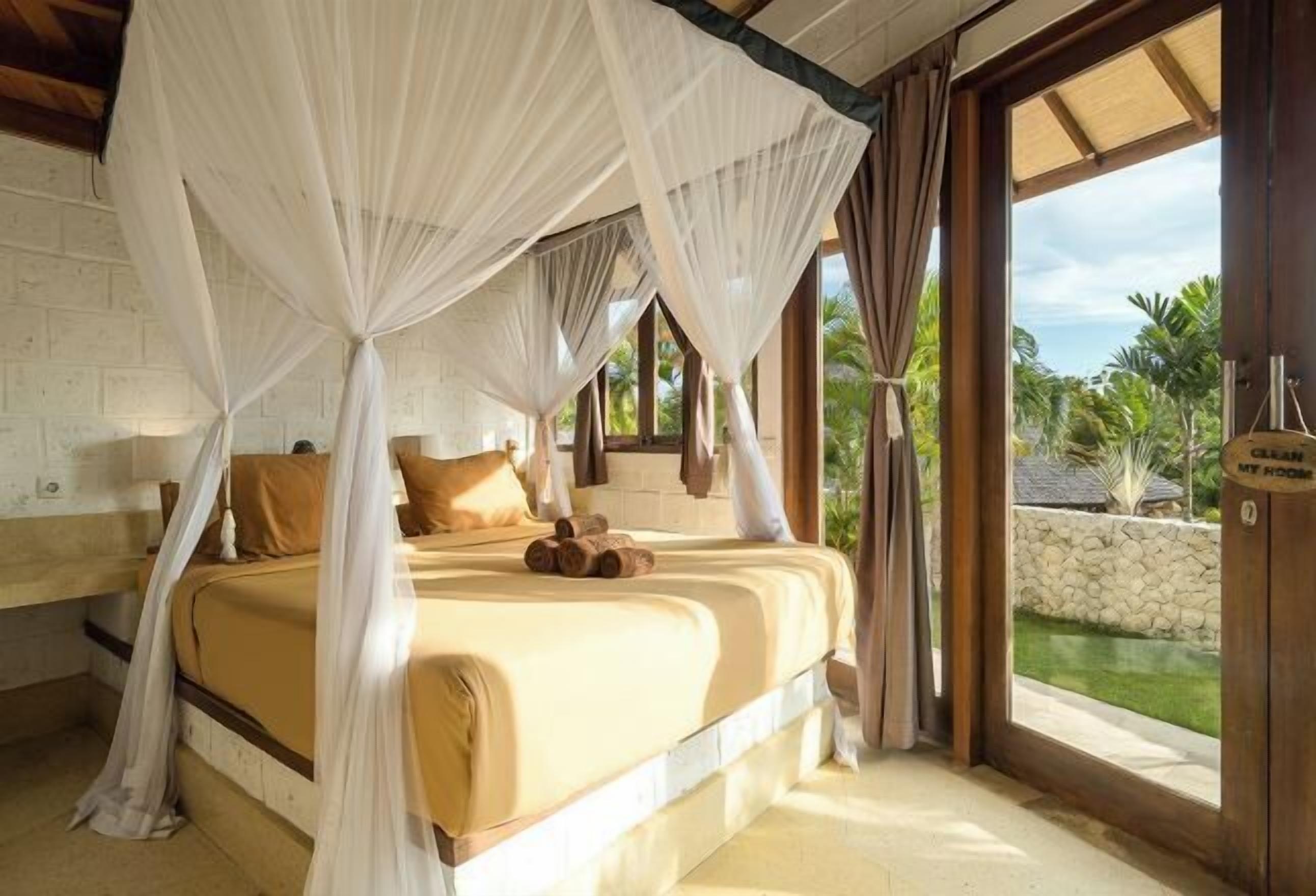 Frigobar, cofres nos quartos, individualmente decorados