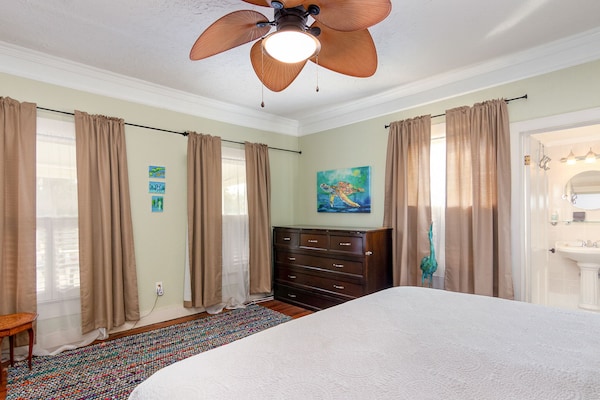 The Wayward Traveler's Inn - Florida