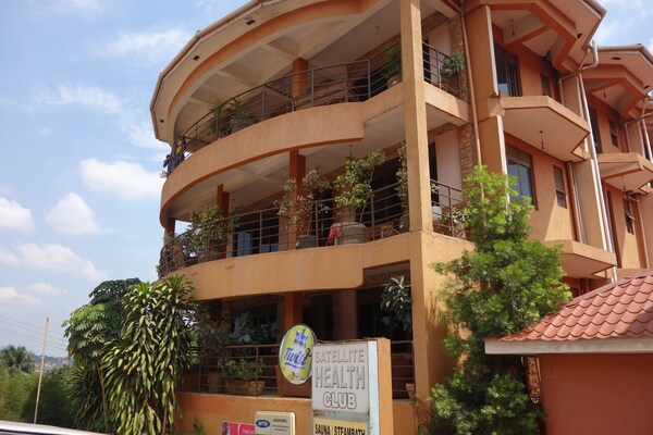 Satellite Hotel - Kampala