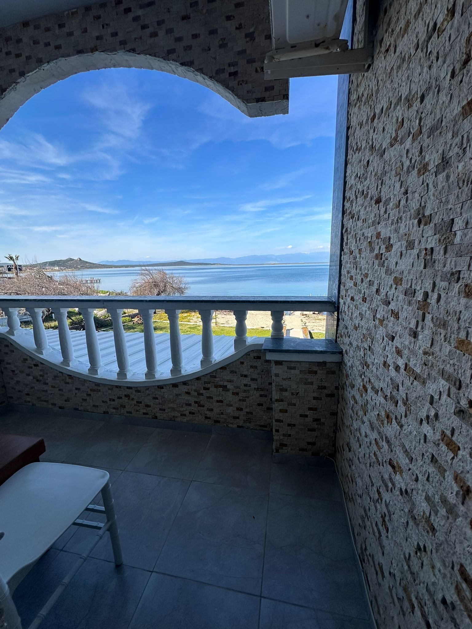 Quarto Standard, 1 cama de casal, vista para o mar | Minibar, cofre no quarto, ferro/tábua de engomar, Wi-fi grátis 
