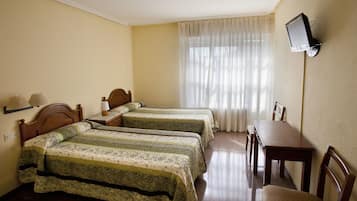 Quarto Duplo para 1 Pessoa | Secretária, cortinas/cortinados opacos, Wi-fi grátis