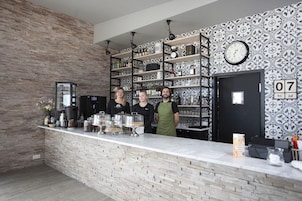 Alimentação e bebidas