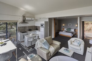 Apartamento Deluxe, 2 quartos, cozinha, vista para o rio (Vines) | Vista do quarto