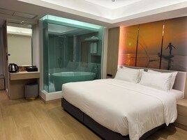 Quarto Duplo Deluxe, banheira | Minibar, secretária, Wi-fi grátis 