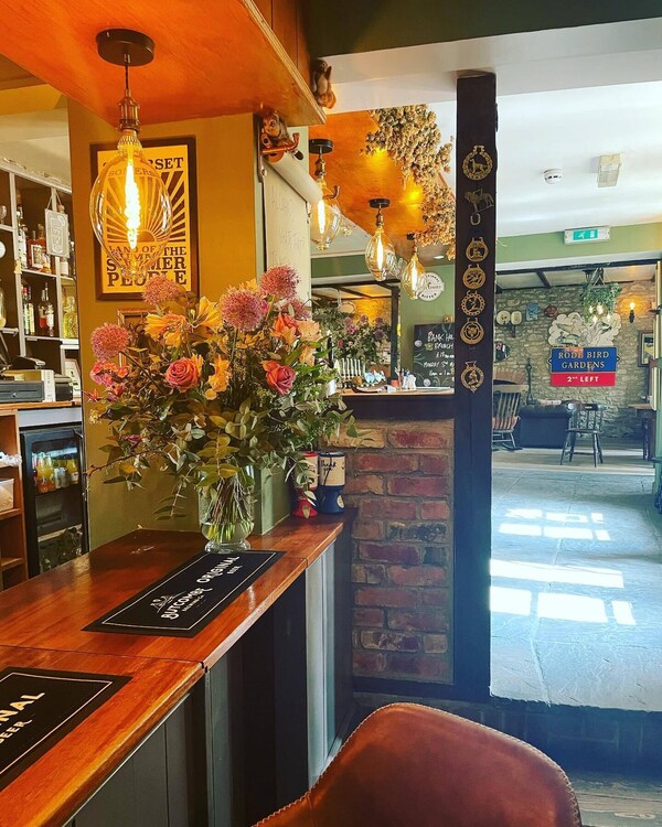 The Cross Keys - Cotswolds