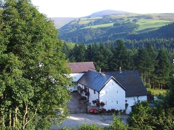Dee Valley Cottages - Llangollen