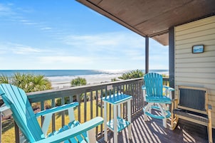 Condo, 2 Bedrooms, Oceanfront (E1) | Varanda